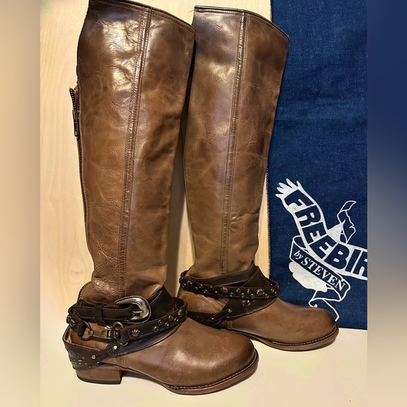 Freebird by Steven | Shoes | Freebird By Steven Rodondo Knee High Leather Boots W Buckle Detail ...